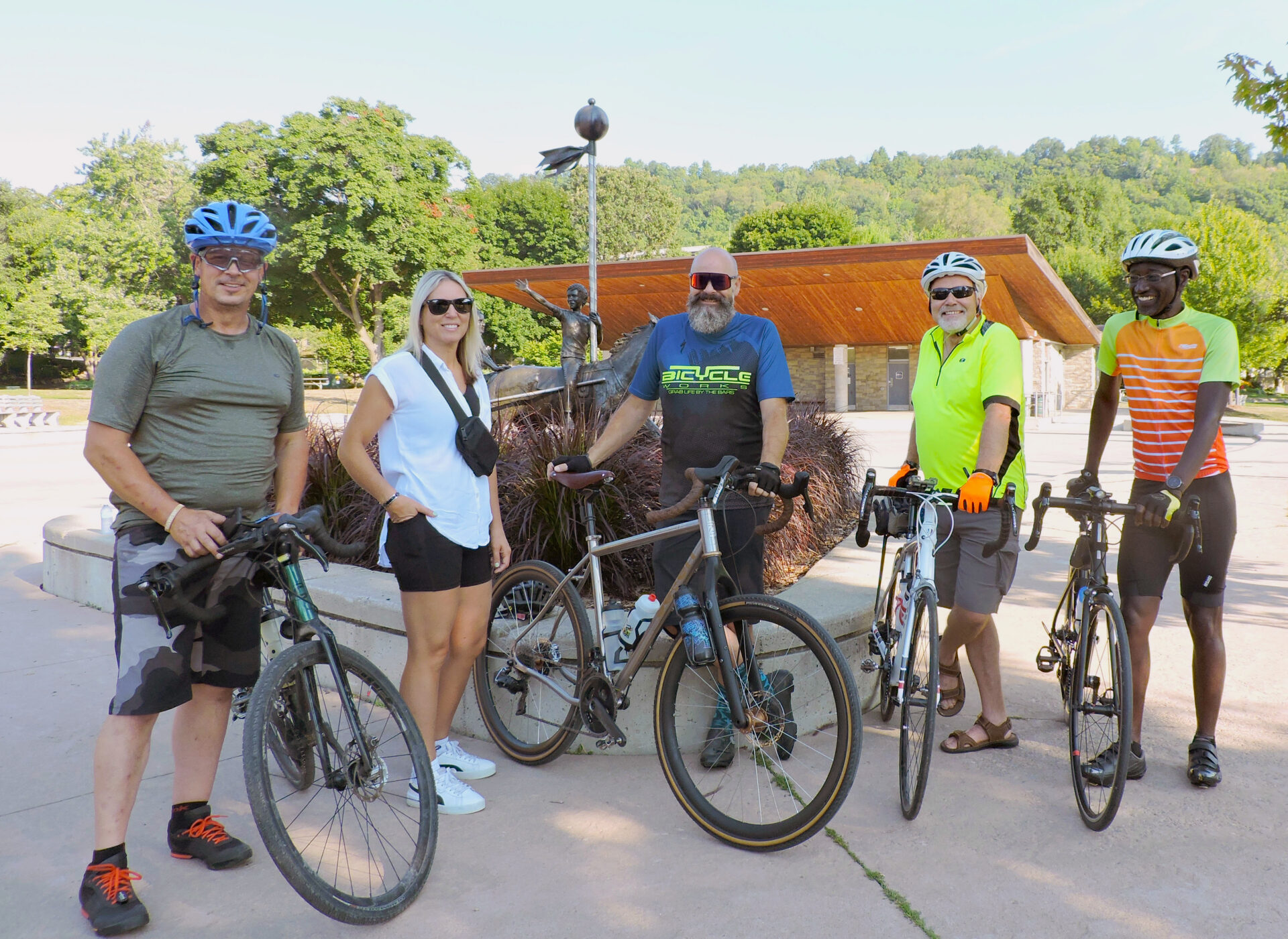 Canadian cyclists fundraise for Gutu hospital - TellZim News